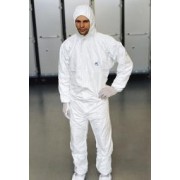 cleanroom Disposable Tyvek® coverall, with integrated hood | mycleanroom.de